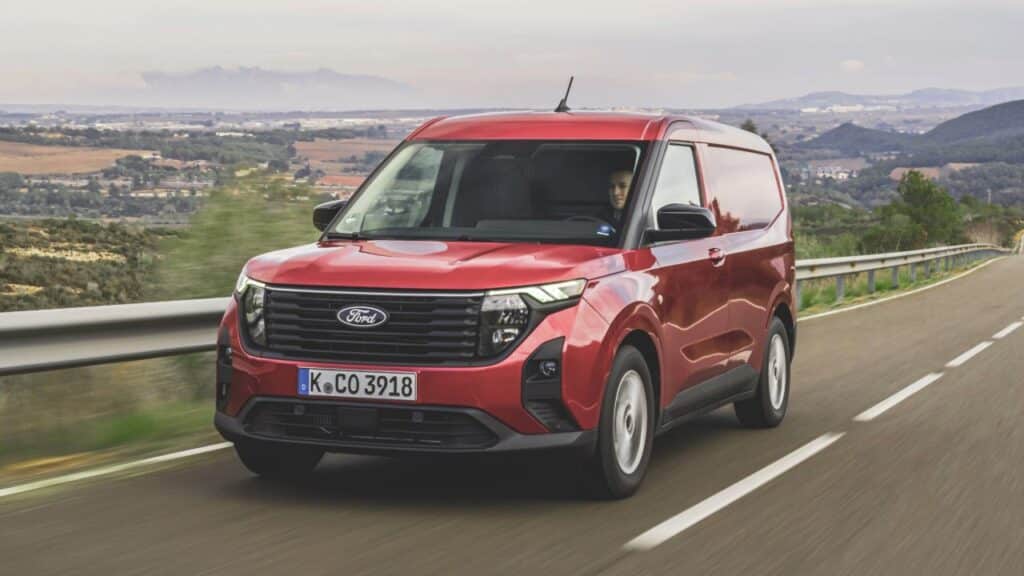 Best Small Van: 4 Ultimate Must-Haves For 2026